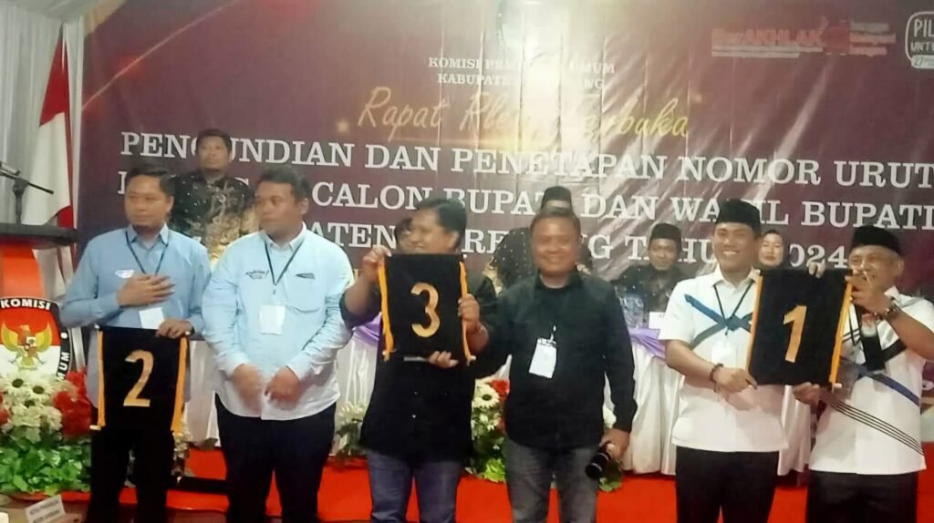 KPU Enrekang Gelar Rapat Pleno Terbuka Pengundian Nomor Urut Calon Bupati dan Wakil Bupati 2024 ...